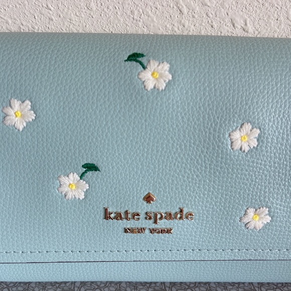 kate spade | Bags | Nwt Kate Spade Embroidered Lea Daisy Floral Chain ...